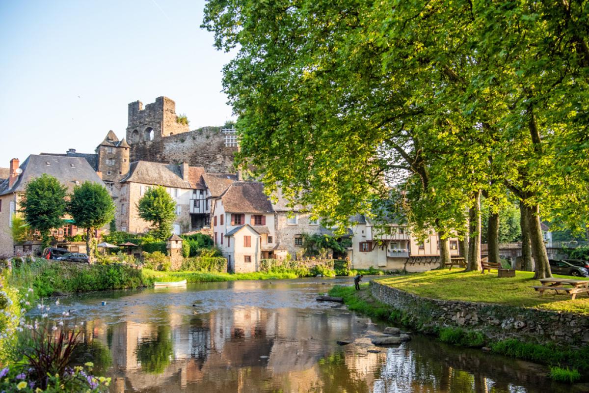 Ségur le Château - SEGUR-LE-CHATEAU - Patrimoine culturel - Tourisme ...